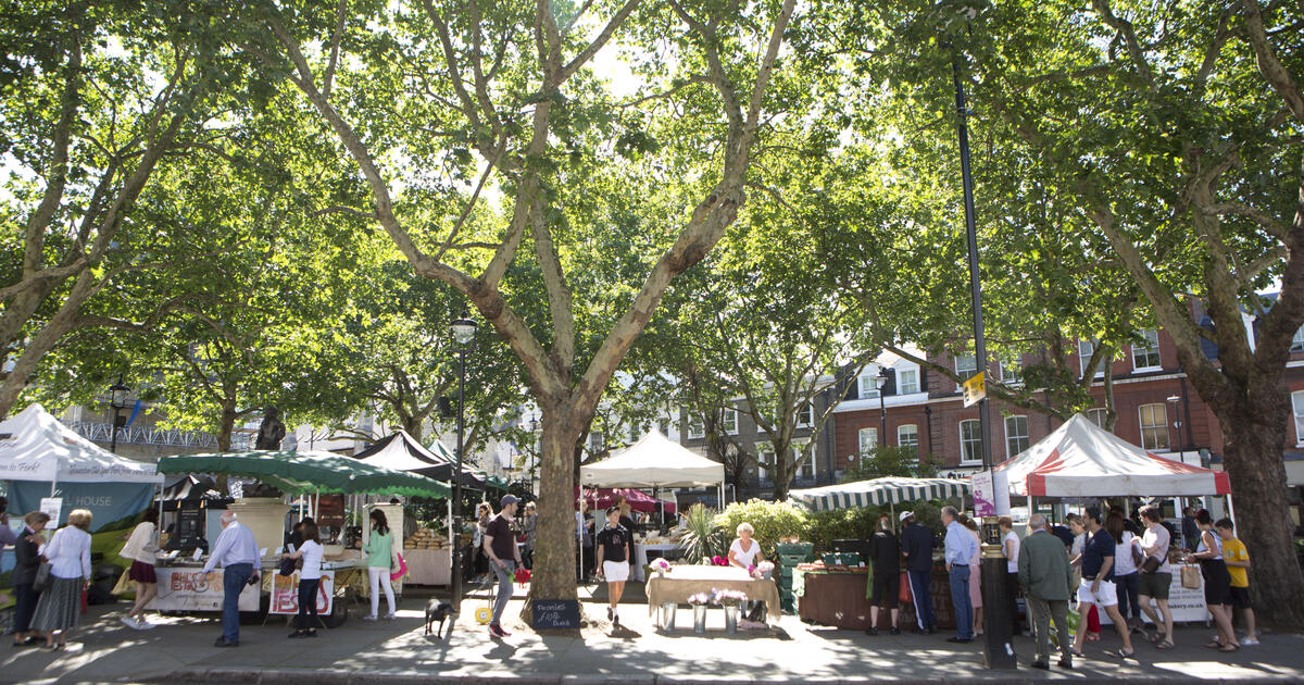 London's Famous Pimlico Road Farmer's Market | Belgravia Village, London